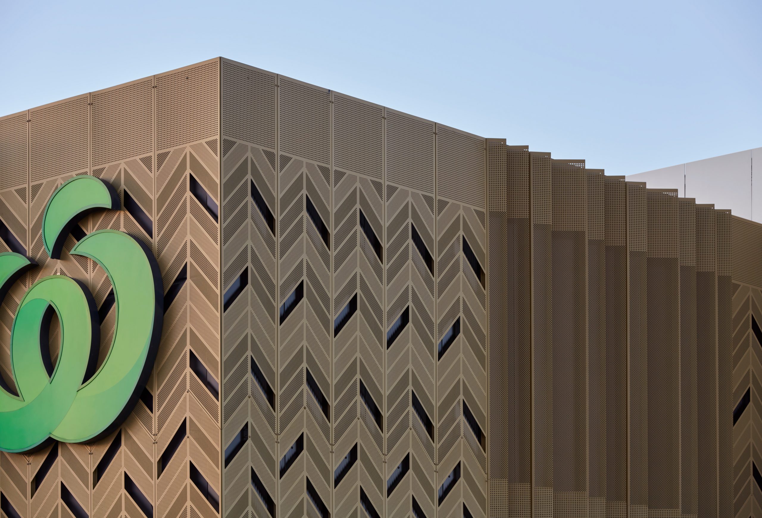 Woolworths Inglewood - Brown Falconer